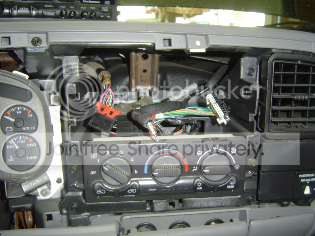 Alpine head unit install in 02 Silverado | Truck Forum - Truck Mod Central